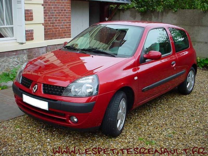 Les Petites Renault - Renault Clio II phase 2 Privilège 2002