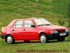 Les Petites Renault - Dacia Supernova 2000