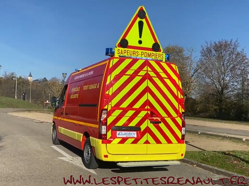 [V2.0] Les Petites Renault - Renault Master II phase 2 VSP Lanery