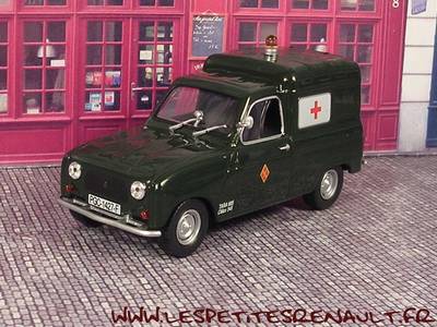 Les Petites Renault - Renault 4 semi vitrée ambulance Guardia Civil 1966